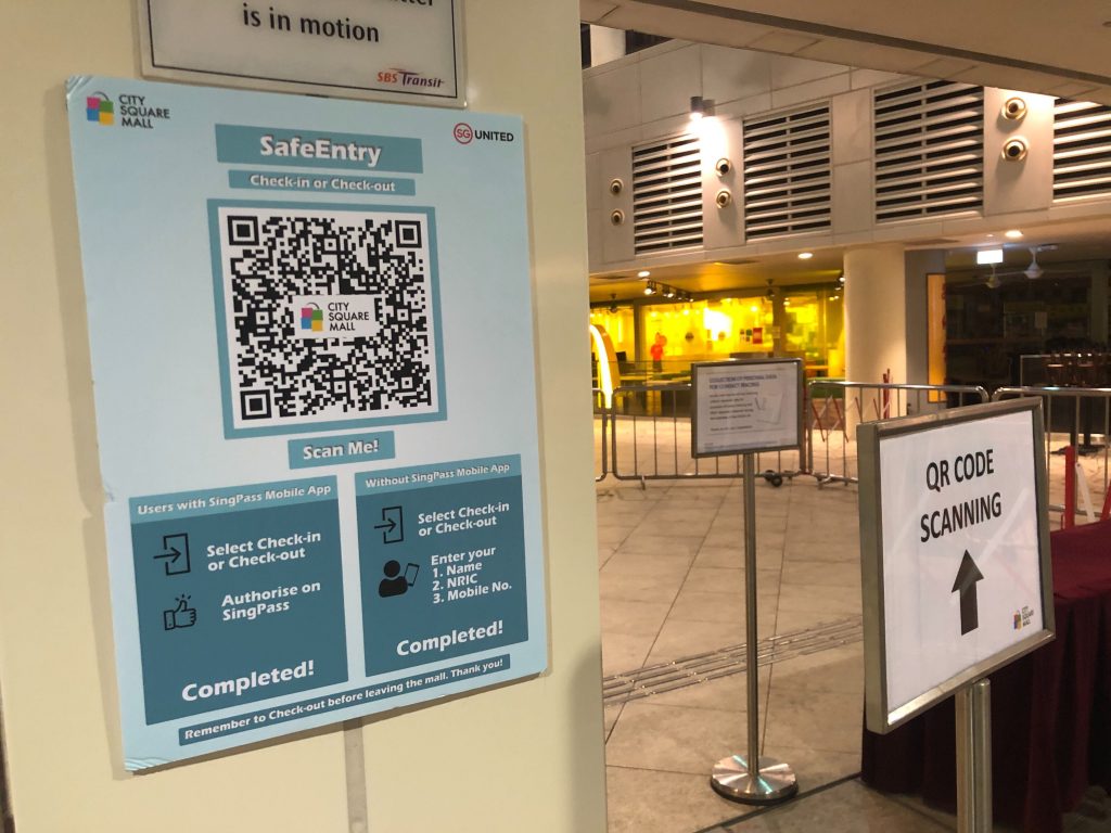 Singapore learns how to scan QR code overnight - The Low Down ...